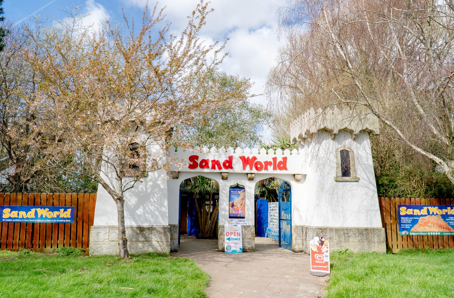 Sandworld Weymouth – Sand Sculpture festival in Dorset